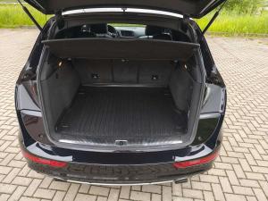 Black Audi Q5 2014 in Kaunas, with an engine capacity of 3.00 L and mileage of 212 thousand km for 12500 €, photo 22 on AUTOMOTO.COM.LV