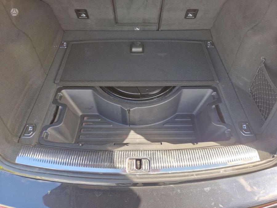 Black Audi Q5 2014 in Kaunas, with an engine capacity of 3.00 L and mileage of 212 thousand km for 12500 €, photo 24 on AUTOMOTO.COM.LV