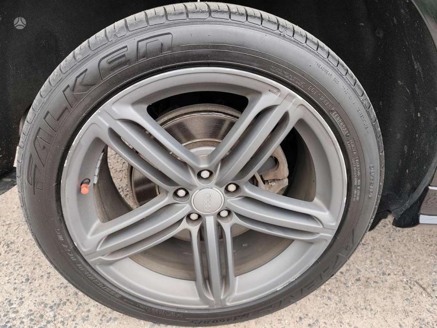 Black Audi Q5 2014 in Kaunas, with an engine capacity of 3.00 L and mileage of 212 thousand km for 12500 €, photo 27 on AUTOMOTO.COM.LV
