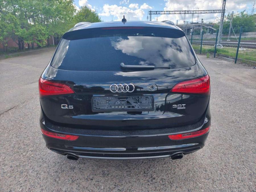 Black Audi Q5 2014 in Siauliai, with an engine capacity of 3.00 L and mileage of 262 thousand km for 8400 €, photo 6 on AUTOMOTO.COM.LV