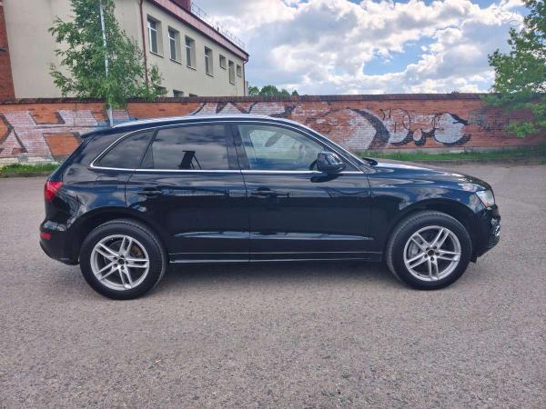 Melns Audi Q5 2014 Šauļi, ar dzinēja tilpumu 3.00 L un nobraukumu 262 tūkst. km par 8400 €, foto 8 vietnē AUTOMOTO.COM.LV