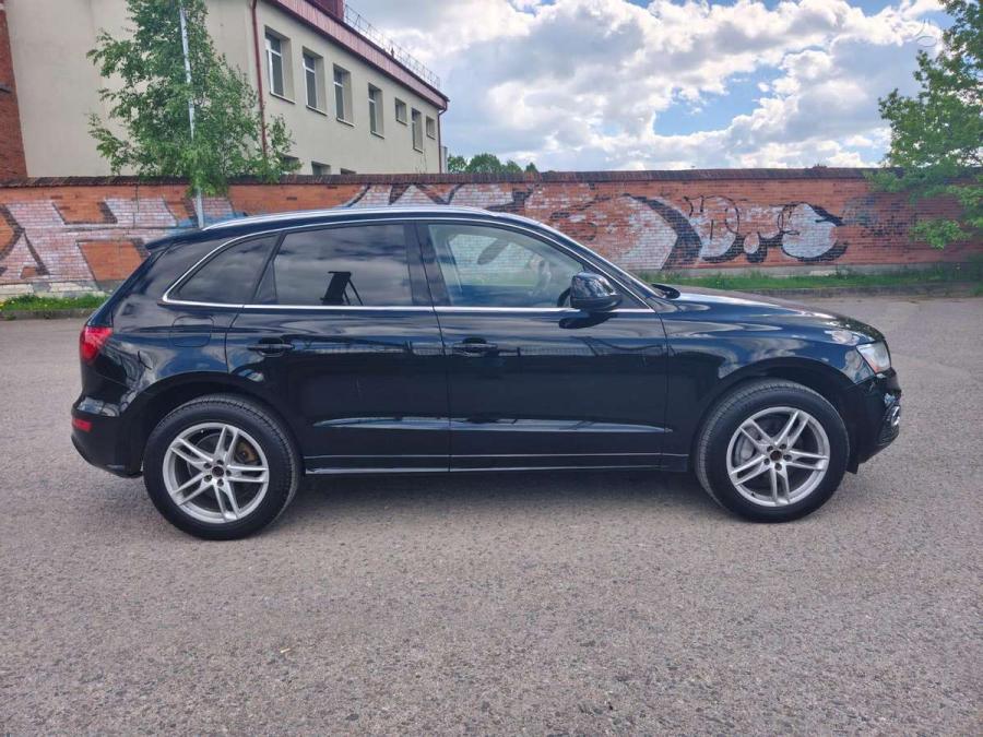 Black Audi Q5 2014 in Siauliai, with an engine capacity of 3.00 L and mileage of 262 thousand km for 8400 €, photo 8 on AUTOMOTO.COM.LV