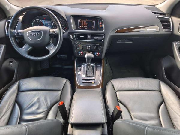Melns Audi Q5 2014 Šauļi, ar dzinēja tilpumu 3.00 L un nobraukumu 262 tūkst. km par 8400 €, foto 10 vietnē AUTOMOTO.COM.LV
