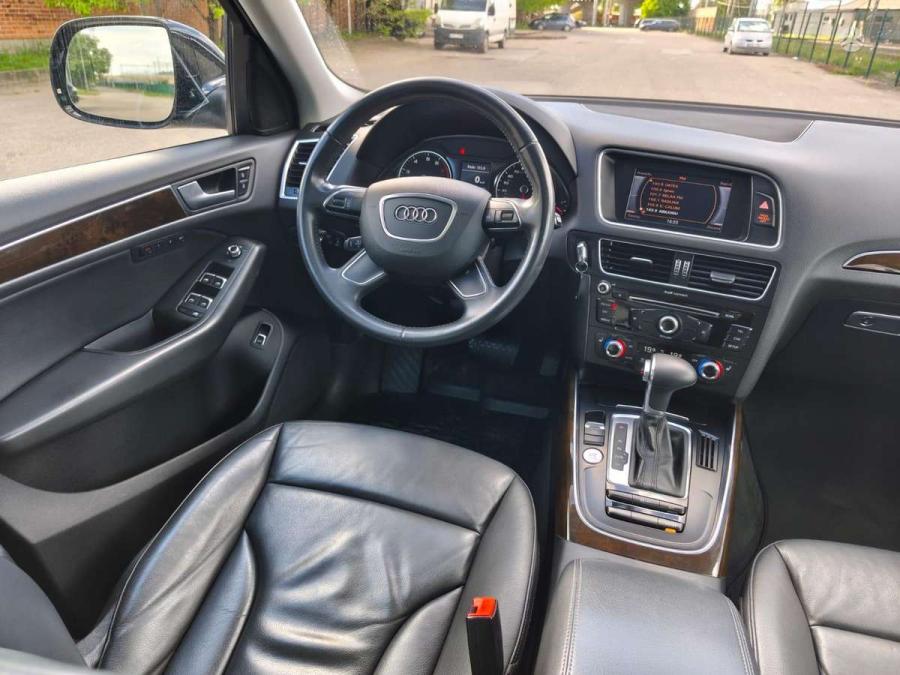 Black Audi Q5 2014 in Siauliai, with an engine capacity of 3.00 L and mileage of 262 thousand km for 8400 €, photo 11 on AUTOMOTO.COM.LV