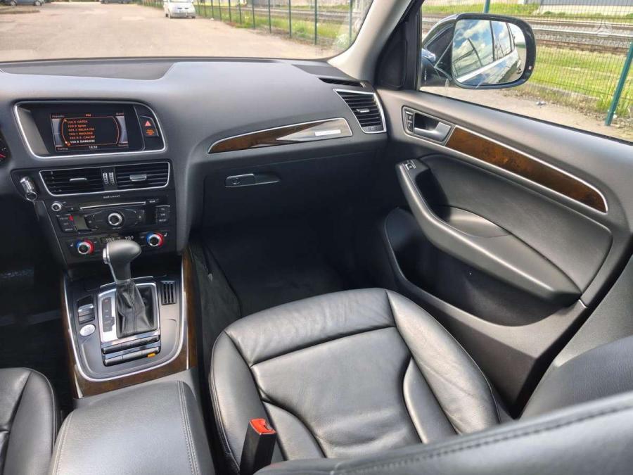 Black Audi Q5 2014 in Siauliai, with an engine capacity of 3.00 L and mileage of 262 thousand km for 8400 €, photo 12 on AUTOMOTO.COM.LV
