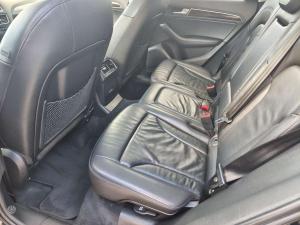 Black Audi Q5 2014 in Siauliai, with an engine capacity of 3.00 L and mileage of 262 thousand km for 8400 €, photo 16 on AUTOMOTO.COM.LV