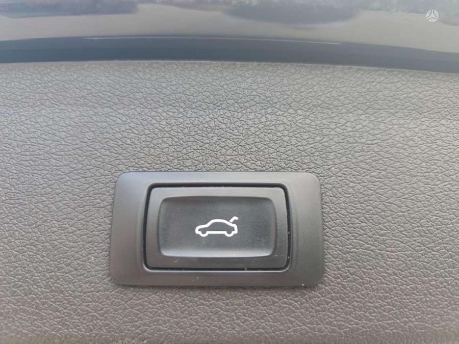 Black Audi Q5 2014 in Siauliai, with an engine capacity of 3.00 L and mileage of 262 thousand km for 8400 €, photo 19 on AUTOMOTO.COM.LV
