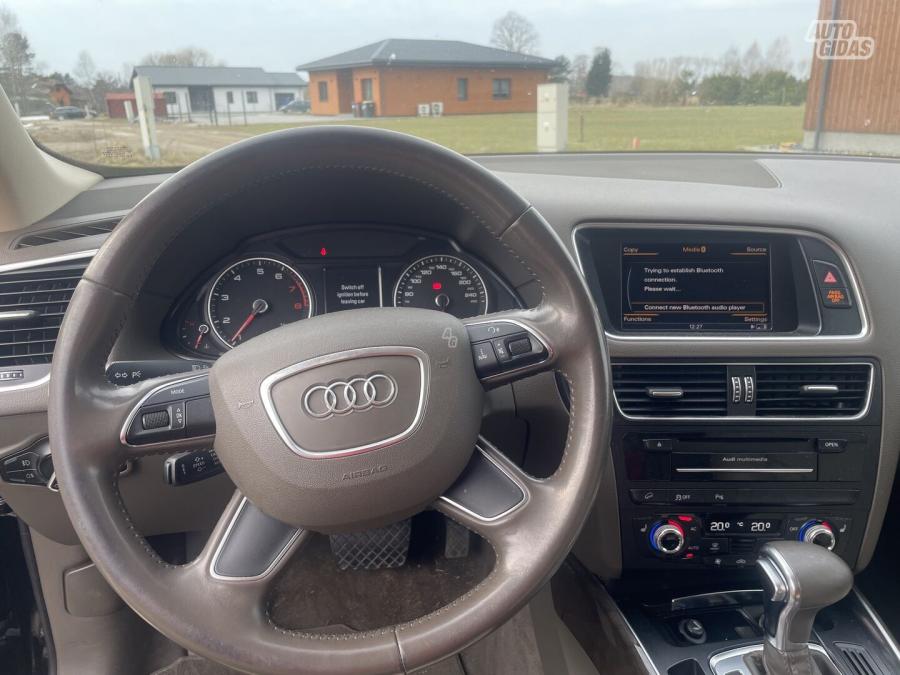 Black Audi Q5 2014 in Klaipeda, with an engine capacity of 2.00 L and mileage of 307 thousand km for 7800 €, photo 4 on AUTOMOTO.COM.LV