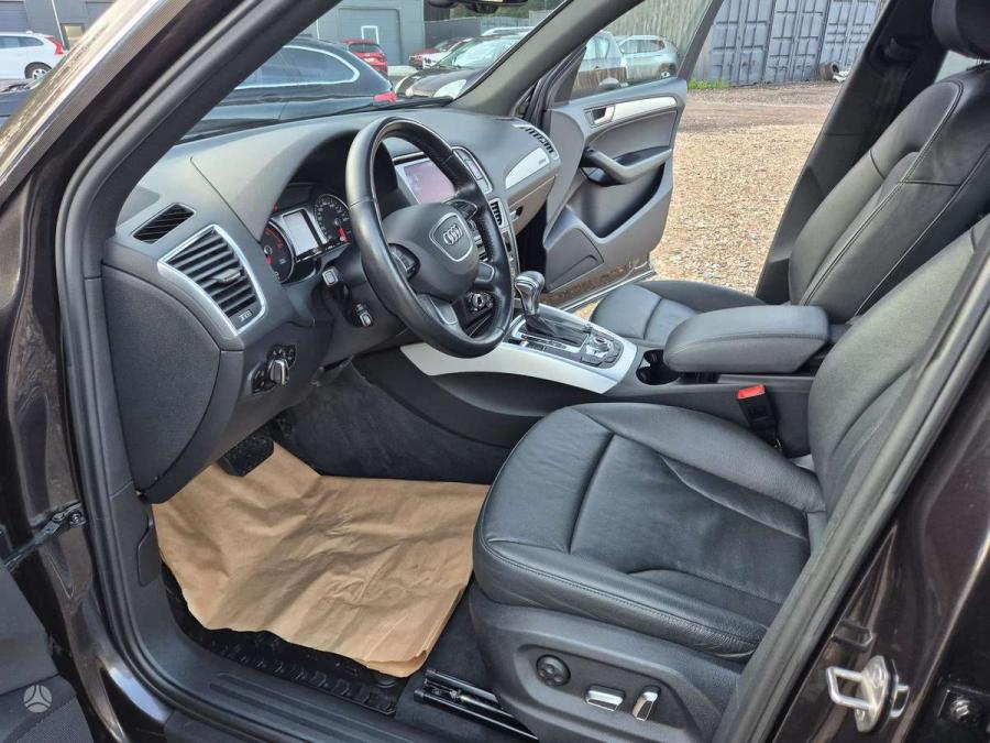 Melns Audi Q5 2014 Utena, ar dzinēja tilpumu 2.97 L un nobraukumu 317 tūkst. km par 10990 €, foto 10 vietnē AUTOMOTO.COM.LV