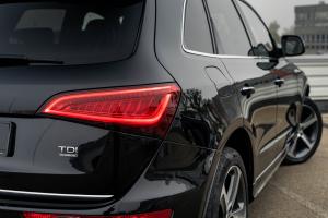 Black Audi Q5 2014 in Riga, with an engine capacity of 3.00 L and mileage of 263 thousand km for 13990 €, photo 6 on AUTOMOTO.COM.LV