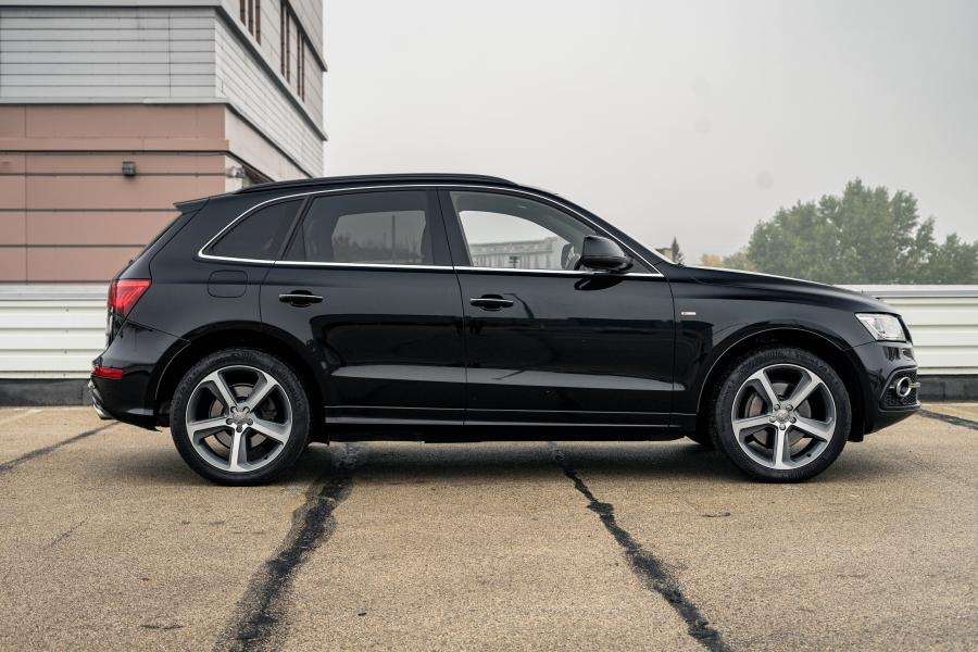 Black Audi Q5 2014 in Riga, with an engine capacity of 3.00 L and mileage of 263 thousand km for 13990 €, photo 7 on AUTOMOTO.COM.LV