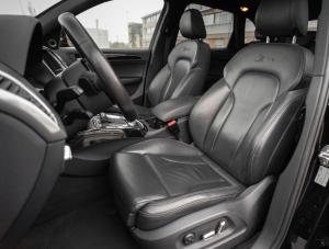 Black Audi Q5 2014 in Riga, with an engine capacity of 3.00 L and mileage of 263 thousand km for 13990 €, photo 13 on AUTOMOTO.COM.LV