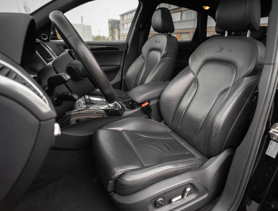 Black Audi Q5 2014 in Riga, with an engine capacity of 3.00 L and mileage of 263 thousand km for 13990 €, photo 13 on AUTOMOTO.COM.LV