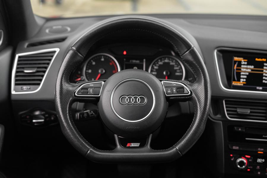 Black Audi Q5 2014 in Riga, with an engine capacity of 3.00 L and mileage of 263 thousand km for 13990 €, photo 15 on AUTOMOTO.COM.LV