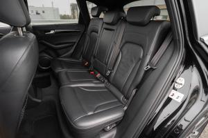 Black Audi Q5 2014 in Riga, with an engine capacity of 3.00 L and mileage of 263 thousand km for 13990 €, photo 33 on AUTOMOTO.COM.LV