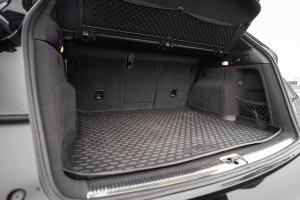 Black Audi Q5 2014 in Riga, with an engine capacity of 3.00 L and mileage of 263 thousand km for 13990 €, photo 34 on AUTOMOTO.COM.LV