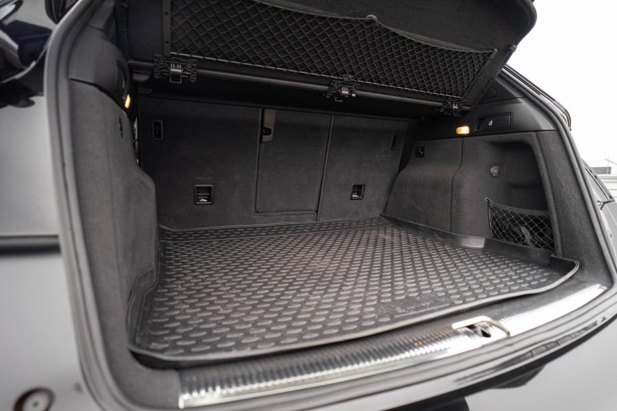 Black Audi Q5 2014 in Riga, with an engine capacity of 3.00 L and mileage of 263 thousand km for 13990 €, photo 34 on AUTOMOTO.COM.LV