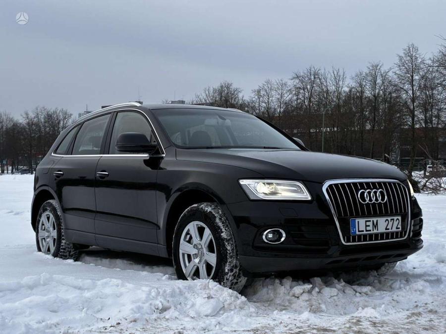 Black Audi Q5 2015 in Klaipeda, with an engine capacity of 2.00 L and mileage of 389 thousand km for 10900 €, photo 1 on AUTOMOTO.COM.LV