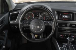Black Audi Q5 2015 in Vilnius, with an engine capacity of 1.97 L and mileage of 215 thousand km for 14900 €, photo 22 on AUTOMOTO.COM.LV