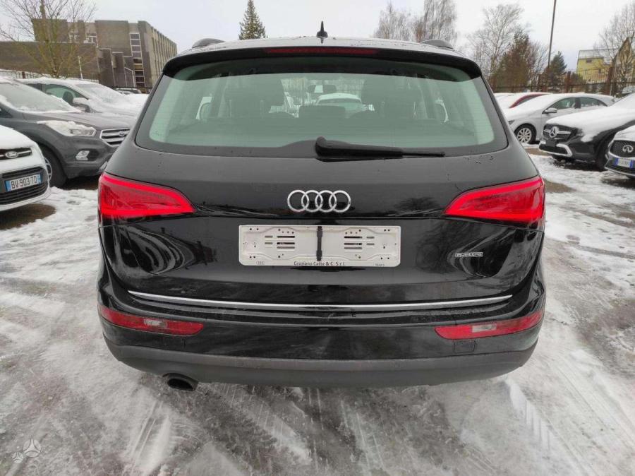 Black Audi Q5 2015 in Panevezys, with an engine capacity of 1.97 L and mileage of 260 thousand km for 12500 €, photo 9 on AUTOMOTO.COM.LV