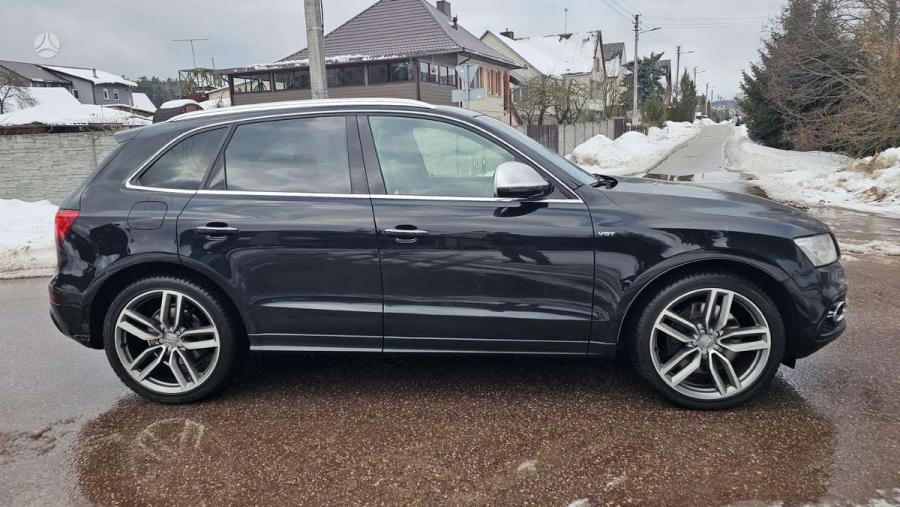 Black Audi Q5 2015 in Prienai, with an engine capacity of 2.97 L and mileage of 269 thousand km for 15600 €, photo 3 on AUTOMOTO.COM.LV
