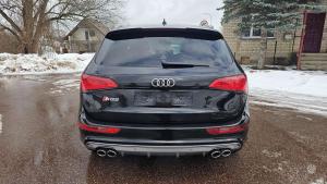 Black Audi Q5 2015 in Prienai, with an engine capacity of 2.97 L and mileage of 269 thousand km for 15600 €, photo 5 on AUTOMOTO.COM.LV
