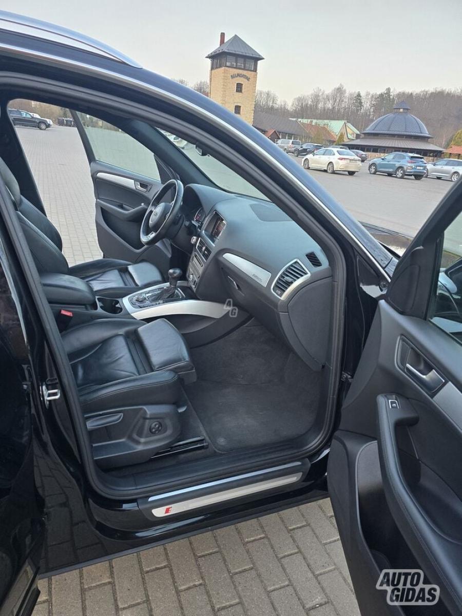 Black Audi Q5 2015 in Vilnius, with an engine capacity of 2.00 L and mileage of 225 thousand km for 14950 €, photo 12 on AUTOMOTO.COM.LV