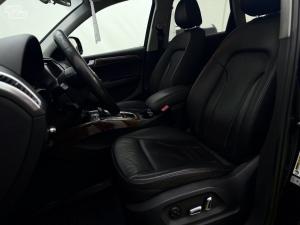 Черный Ауди Ку 5 2015 в Авиженяй, объемом двигателя 2.00 л и пробегом 192 тыс. км за 13000 €, фото 11 на AUTOMOTO.COM.LV