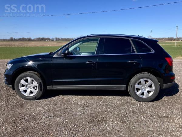 Black Audi Q5 2015 in Talsi, with an engine capacity of 2.00 L and mileage of 233 thousand km for 14500 €, photo 6 on AUTOMOTO.COM.LV