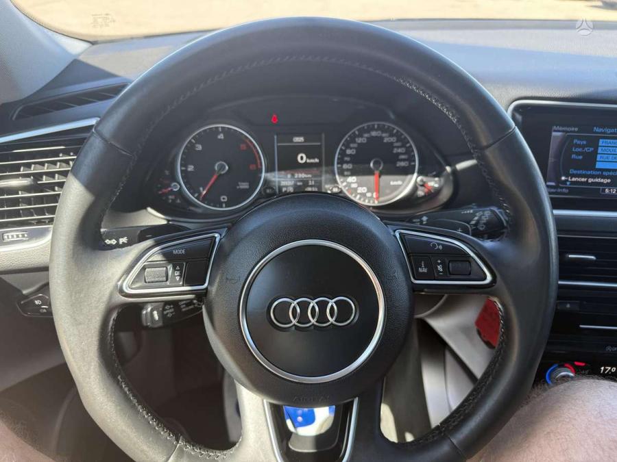 Melns Audi Q5 2015 Tauragė, ar dzinēja tilpumu 1.97 L un nobraukumu 289 tūkst. km par 10500 €, foto 13 vietnē AUTOMOTO.COM.LV