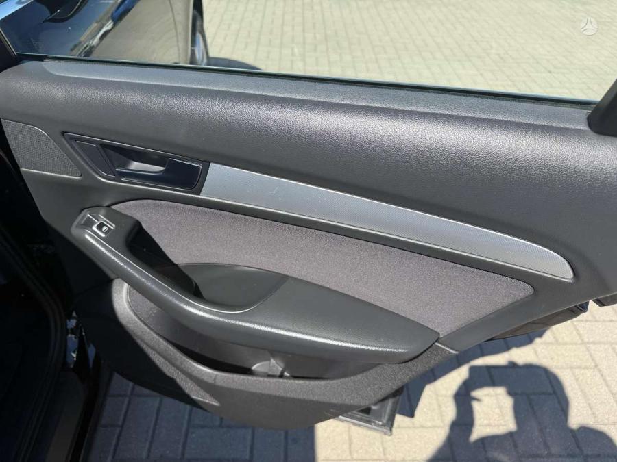 Melns Audi Q5 2015 Tauragė, ar dzinēja tilpumu 1.97 L un nobraukumu 289 tūkst. km par 10500 €, foto 22 vietnē AUTOMOTO.COM.LV