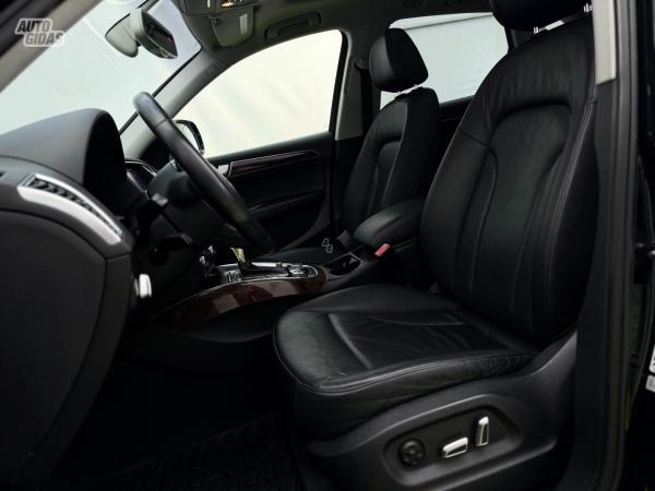 Black Audi Q5 2015 in Avizieniai, with an engine capacity of 3.00 L and mileage of 232 thousand km for 12000 €, photo 10 on AUTOMOTO.COM.LV