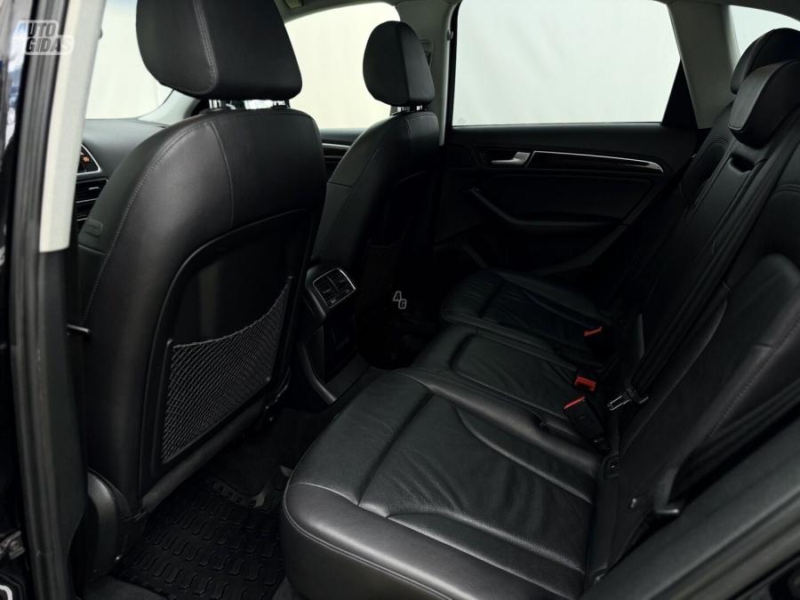 Melns Audi Q5 2015 Avižieniai, ar dzinēja tilpumu 3.00 L un nobraukumu 232 tūkst. km par 12000 €, foto 12 vietnē AUTOMOTO.COM.LV