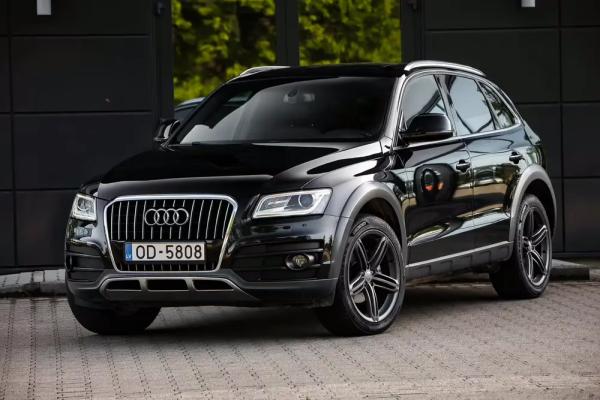 Black Audi Q5 2015 in Jelgava, with an engine capacity of 2.00 L and mileage of 220 thousand km for 14990 €, photo 1 on AUTOMOTO.COM.LV