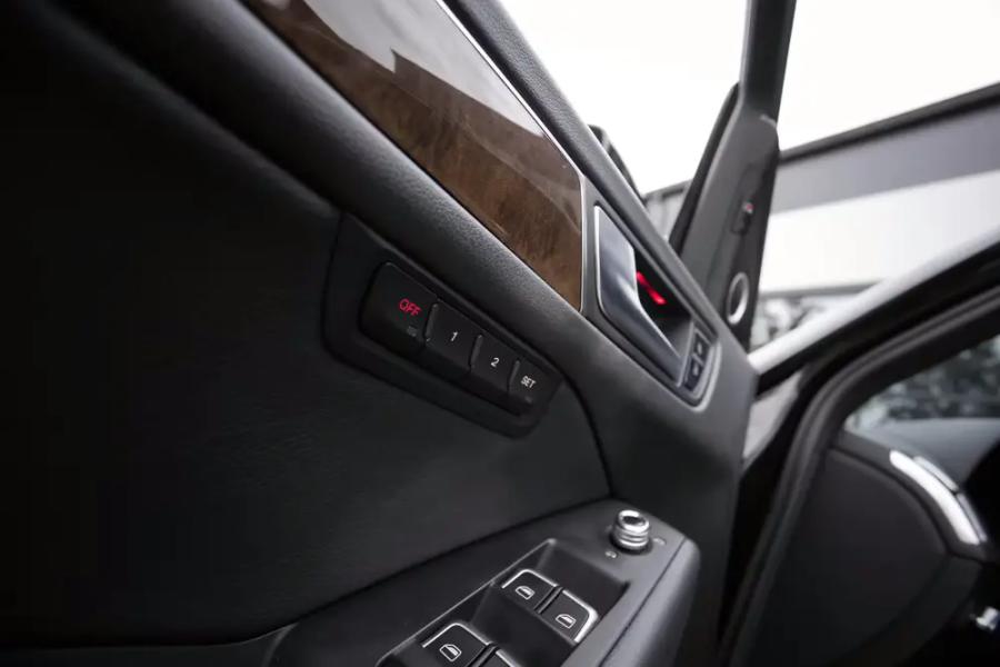 Melns Audi Q5 2015 Jelgava, ar dzinēja tilpumu 2.00 L un nobraukumu 157 tūkst. km par 16990 €, foto 27 vietnē AUTOMOTO.COM.LV