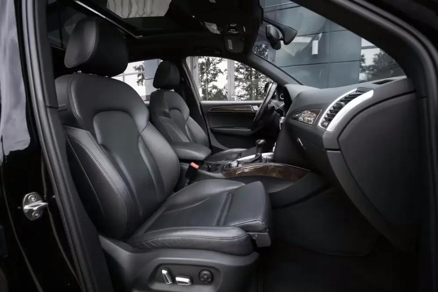 Melns Audi Q5 2015 Jelgava, ar dzinēja tilpumu 2.00 L un nobraukumu 157 tūkst. km par 16990 €, foto 29 vietnē AUTOMOTO.COM.LV