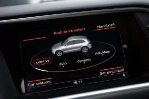 Melns Audi Q5 2015 Jelgava, ar dzinēja tilpumu 2.00 L un nobraukumu 157 tūkst. km par 16990 €, foto 41 vietnē AUTOMOTO.COM.LV