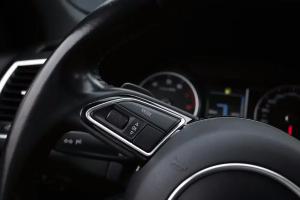 Melns Audi Q5 2015 Jelgava, ar dzinēja tilpumu 2.00 L un nobraukumu 157 tūkst. km par 16990 €, foto 52 vietnē AUTOMOTO.COM.LV