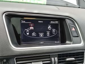 Melns Audi Q5 2015 Viļņa, ar dzinēja tilpumu 1.98 L un nobraukumu 143 tūkst. km par 6900 €, foto 20 vietnē AUTOMOTO.COM.LV