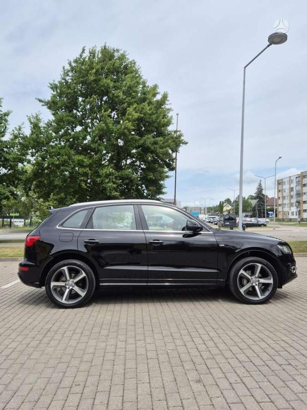 Black Audi Q5 2015 in Siauliai, with an engine capacity of 1.97 L and mileage of 329 thousand km for 12800 €, photo 6 on AUTOMOTO.COM.LV