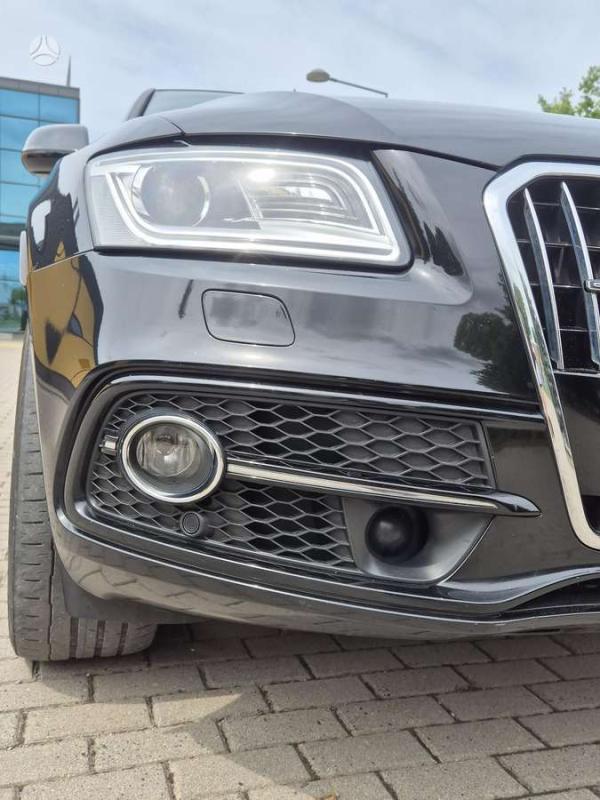 Black Audi Q5 2015 in Siauliai, with an engine capacity of 1.97 L and mileage of 329 thousand km for 12800 €, photo 9 on AUTOMOTO.COM.LV