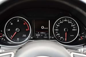 Melns Audi Q5 2015 Kretinga, ar dzinēja tilpumu 2.00 L un nobraukumu 250 tūkst. km par 16000 €, foto 25 vietnē AUTOMOTO.COM.LV