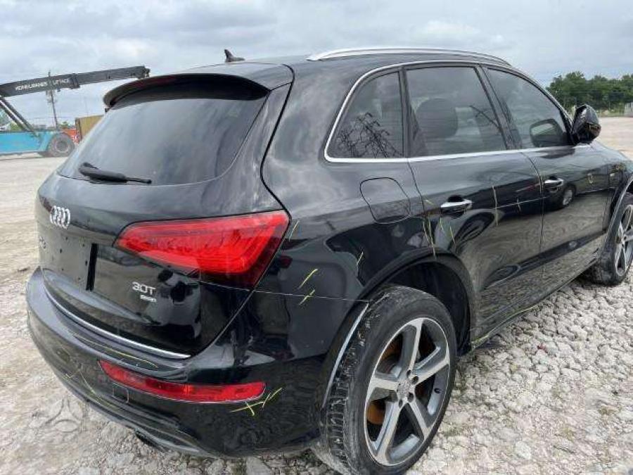 Black Audi Q5 2015 in Vilnius, with an engine capacity of 3.00 L and mileage of 156 thousand km for 6900 €, photo 11 on AUTOMOTO.COM.LV