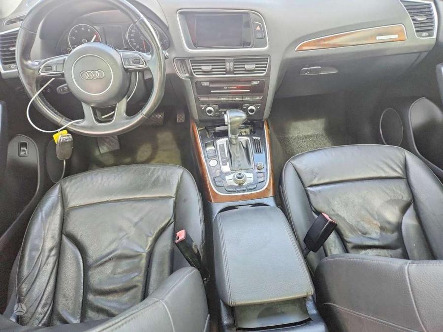 Black Audi Q5 2015 in Vilnius, with an engine capacity of 3.00 L and mileage of 156 thousand km for 6900 €, photo 16 on AUTOMOTO.COM.LV