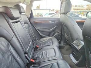 Black Audi Q5 2015 in Vilnius, with an engine capacity of 3.00 L and mileage of 156 thousand km for 6900 €, photo 18 on AUTOMOTO.COM.LV