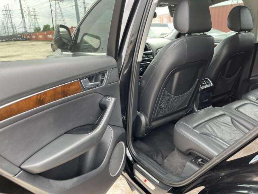 Black Audi Q5 2015 in Vilnius, with an engine capacity of 3.00 L and mileage of 156 thousand km for 6900 €, photo 20 on AUTOMOTO.COM.LV