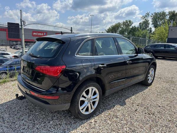 Black Audi Q5 2015 in Alytus, with an engine capacity of 2.00 L and mileage of 175 thousand km for 9950 €, photo 4 on AUTOMOTO.COM.LV