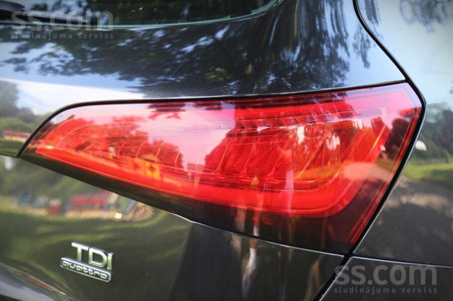 Black Audi Q5 2015 in Ogre, with an engine capacity of 3.00 L and mileage of 247 thousand km for 12995 €, photo 26 on AUTOMOTO.COM.LV