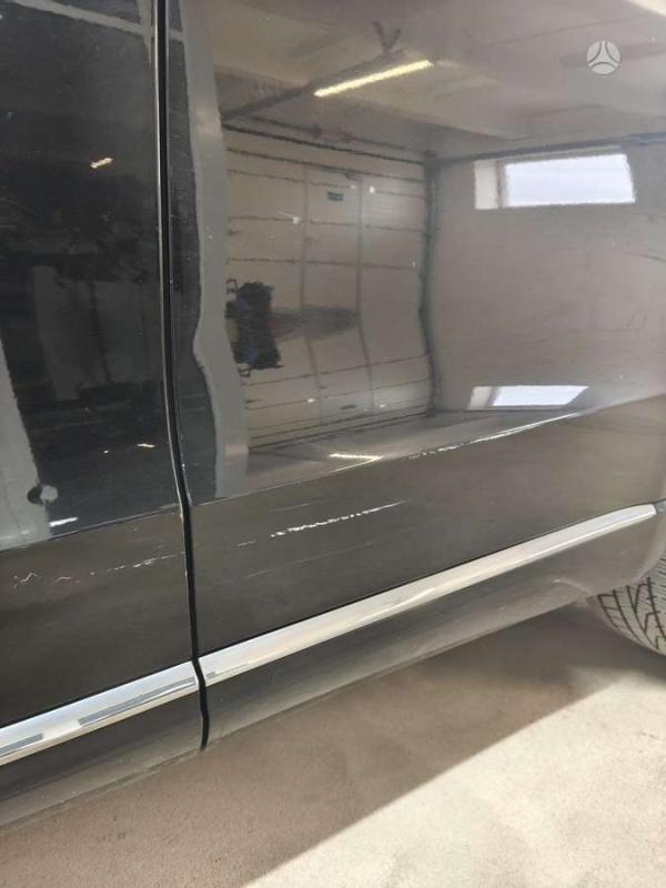 Black Audi Q5 2015 in Panevezys, with an engine capacity of 1.98 L and mileage of 387 thousand km for 6100 €, photo 10 on AUTOMOTO.COM.LV
