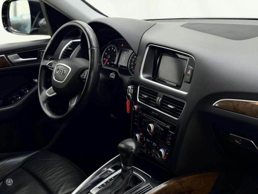Черный Ауди Ку 5 2015 в Вильнюс, объемом двигателя 1.98 л и пробегом 192 тыс. км за 11999 €, фото 17 на AUTOMOTO.COM.LV